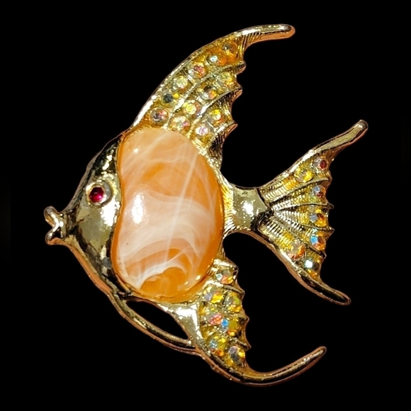 Vintage | Jewelry | Vintage Lucite Ab Gold Tone Jelly Belly Angel Fish ...